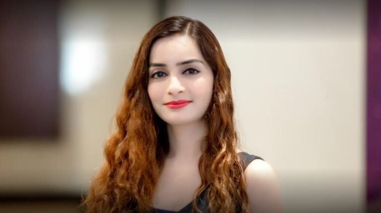 Reena Sharma Indian dermatologist Wiki ,Bio, Profile, Unknown Facts and Family Details revealed ...